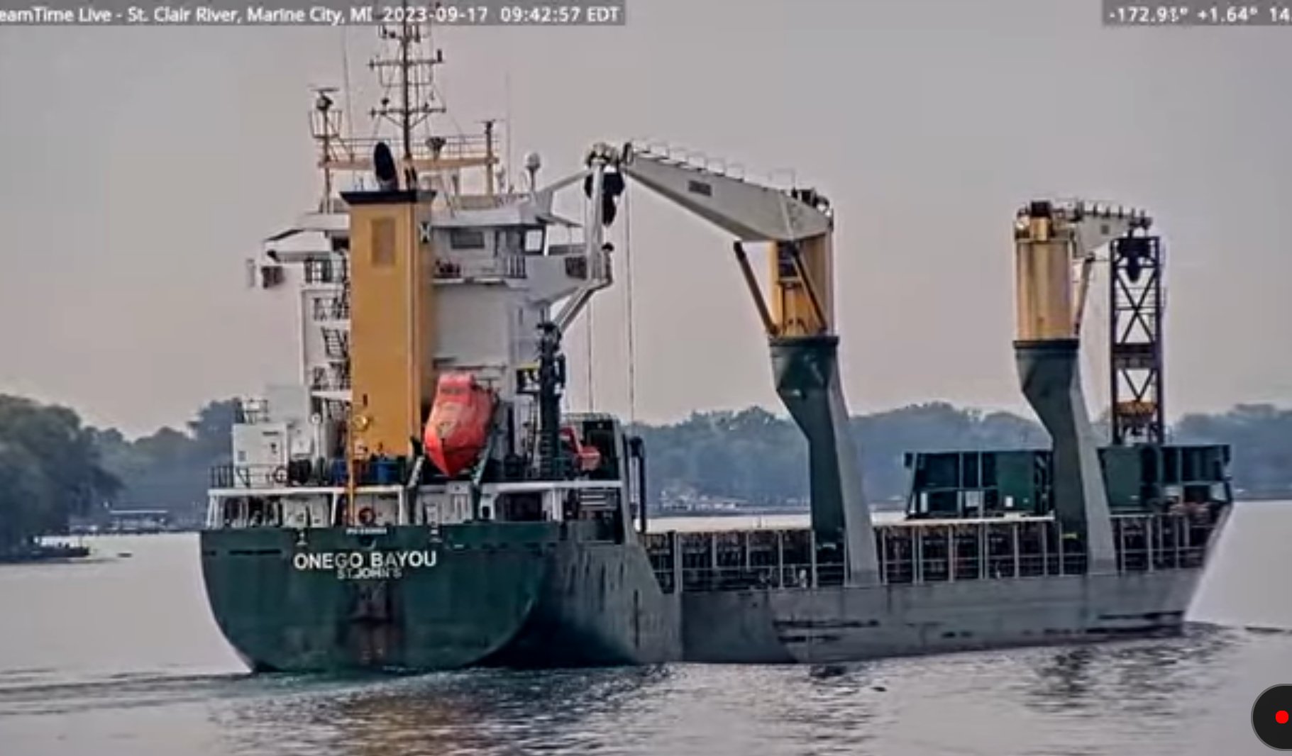 Solve Onego Bayou (stern) jigsaw puzzle online with 112 pieces