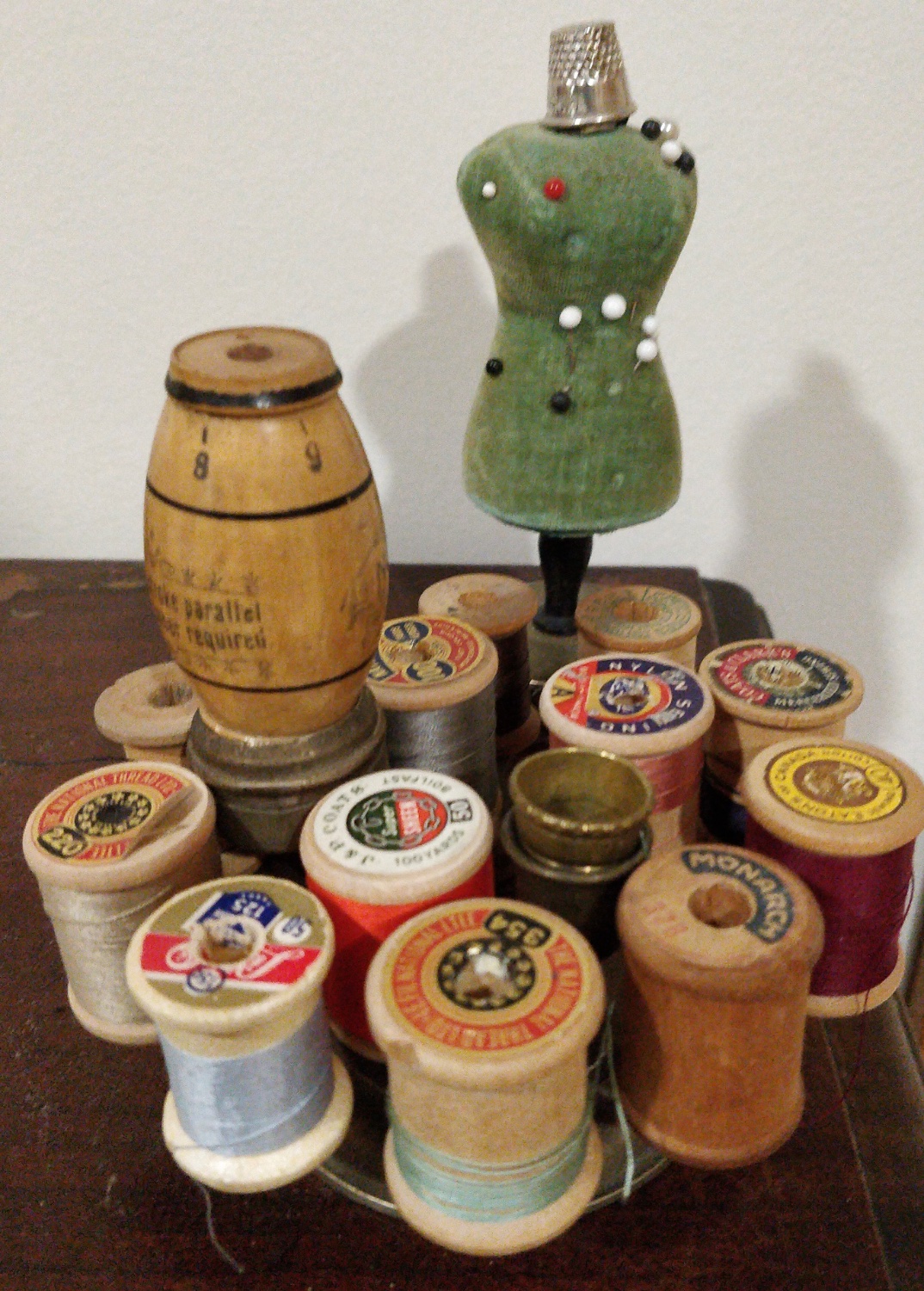 Solve My Sister’s Inherited Sewing Paraphernalia jigsaw puzzle online ...