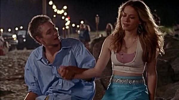 Solve One Tree Hill jigsaw puzzle online with 60 pieces