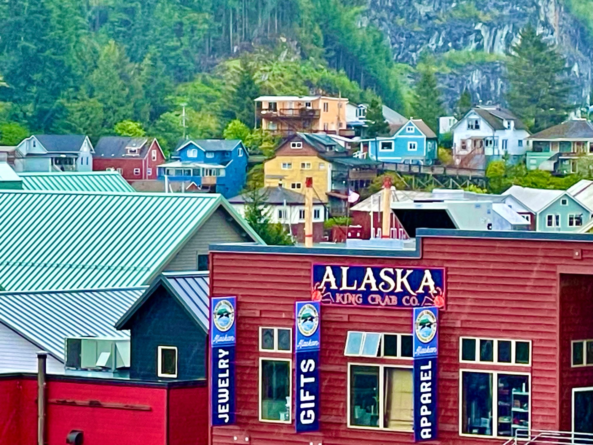 Solve Ketchikan, Alaska jigsaw puzzle online with 80 pieces
