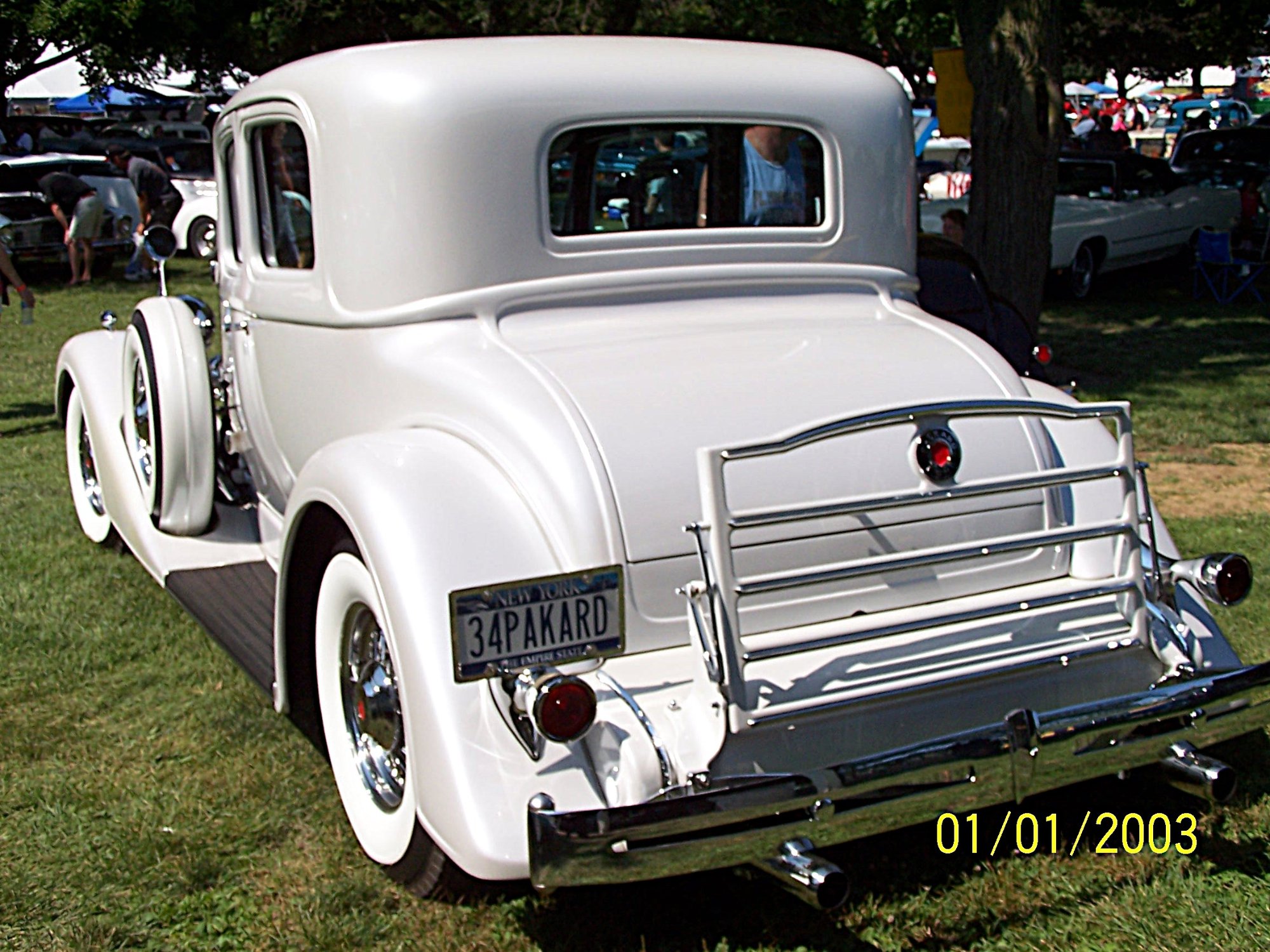 Solve 1934 Packard--Rear jigsaw puzzle online with 88 pieces