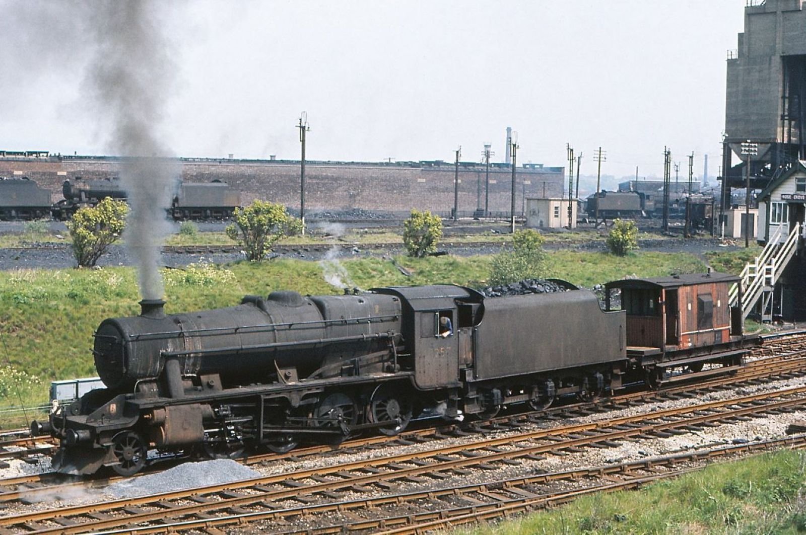 Solve LMS Class 8F 2-8-0 48257 at Rose Grove West signal box, 1968 ...