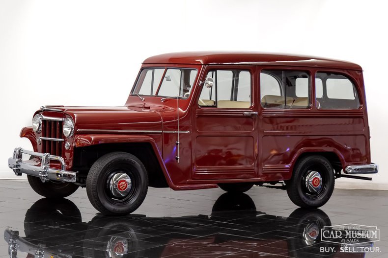 Solve 1954 Willys-Overland Kaiser Jeep jigsaw puzzle online with 70 pieces