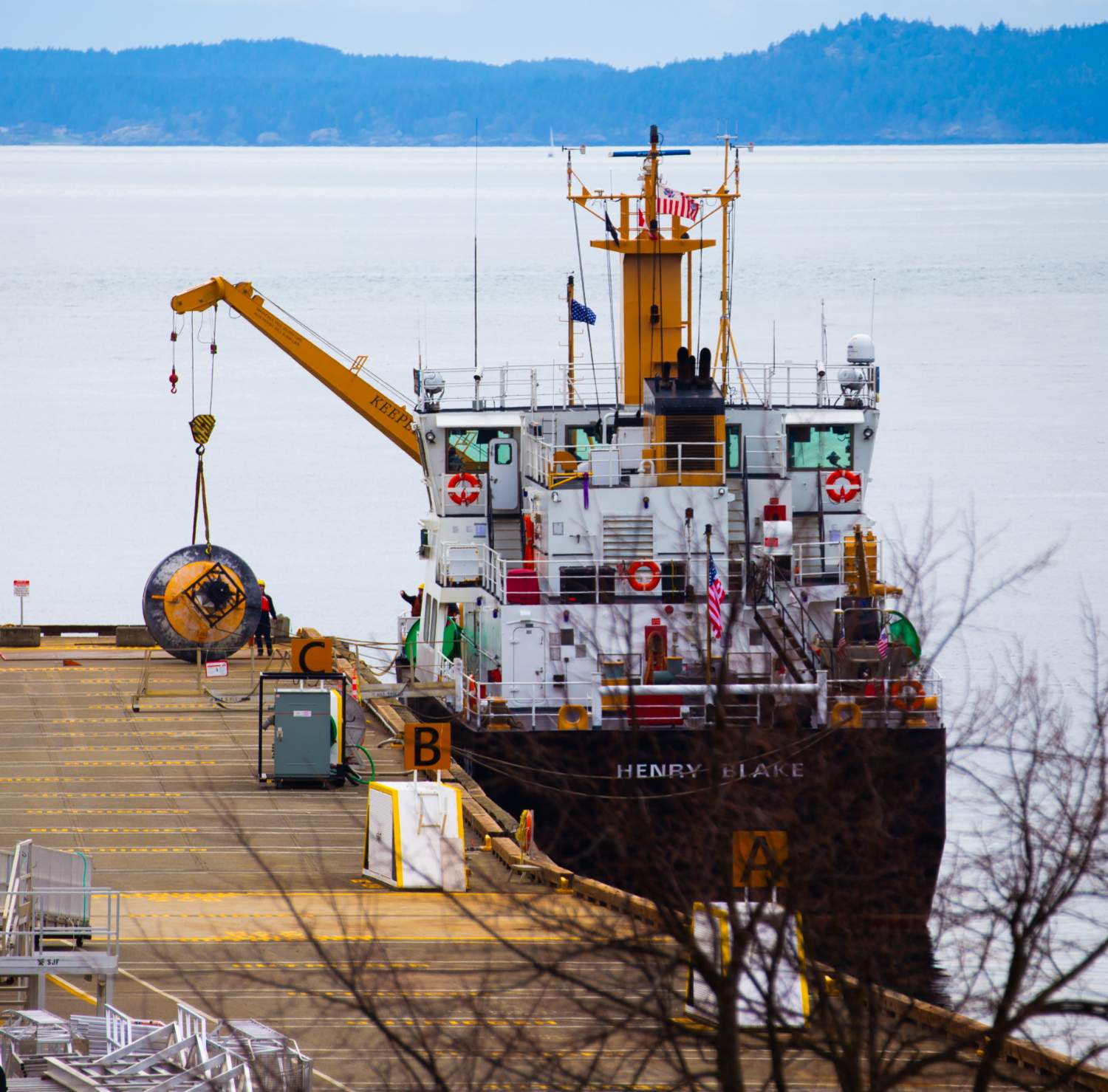 Jigsaw Puzzle | 144 pieces | The CG Henry Blake, a US Buoy/Lighthouse vessel | Jigidi