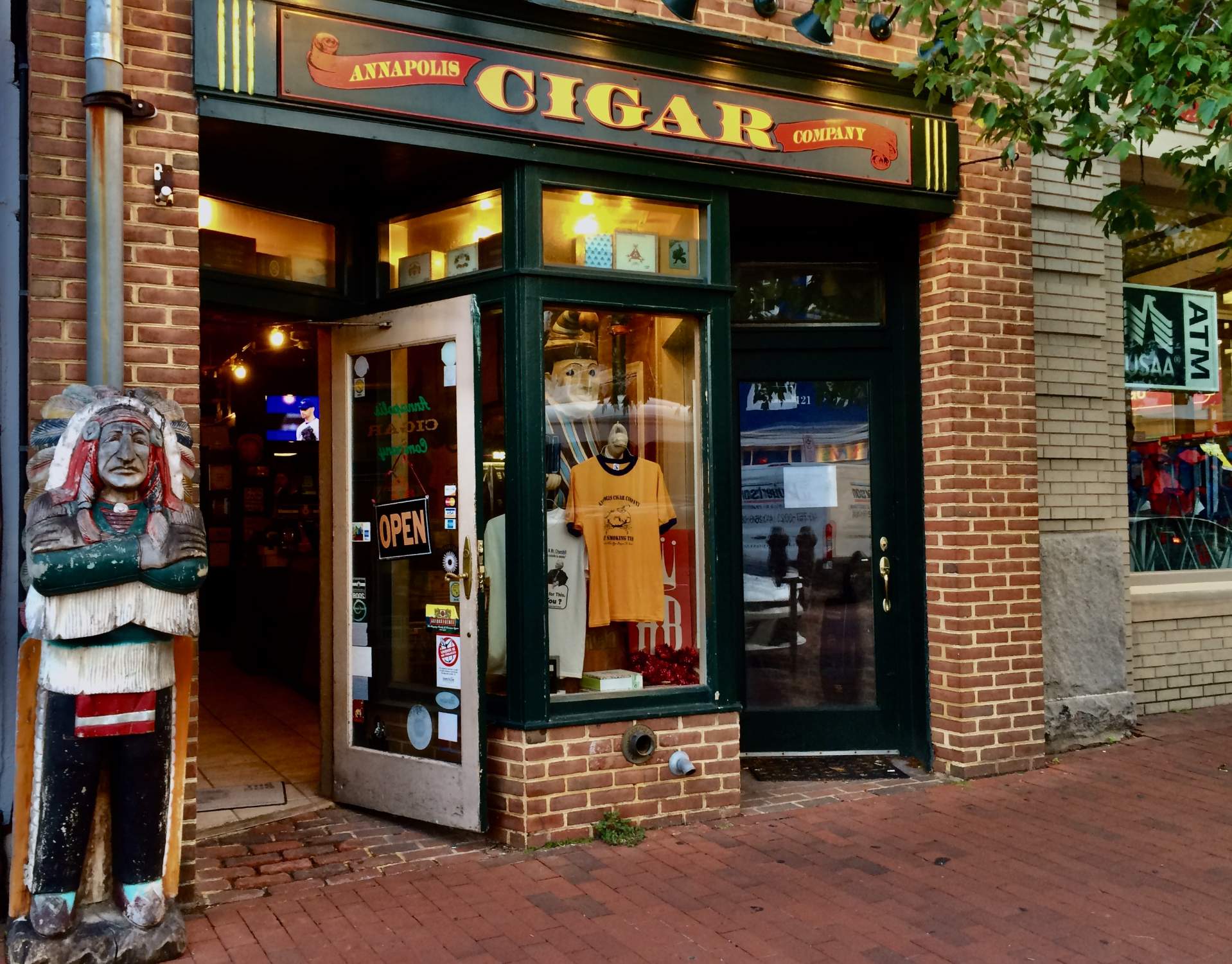 Jigsaw Puzzle | Storefront with a "Cigar Store Indian" | 300 pieces ...