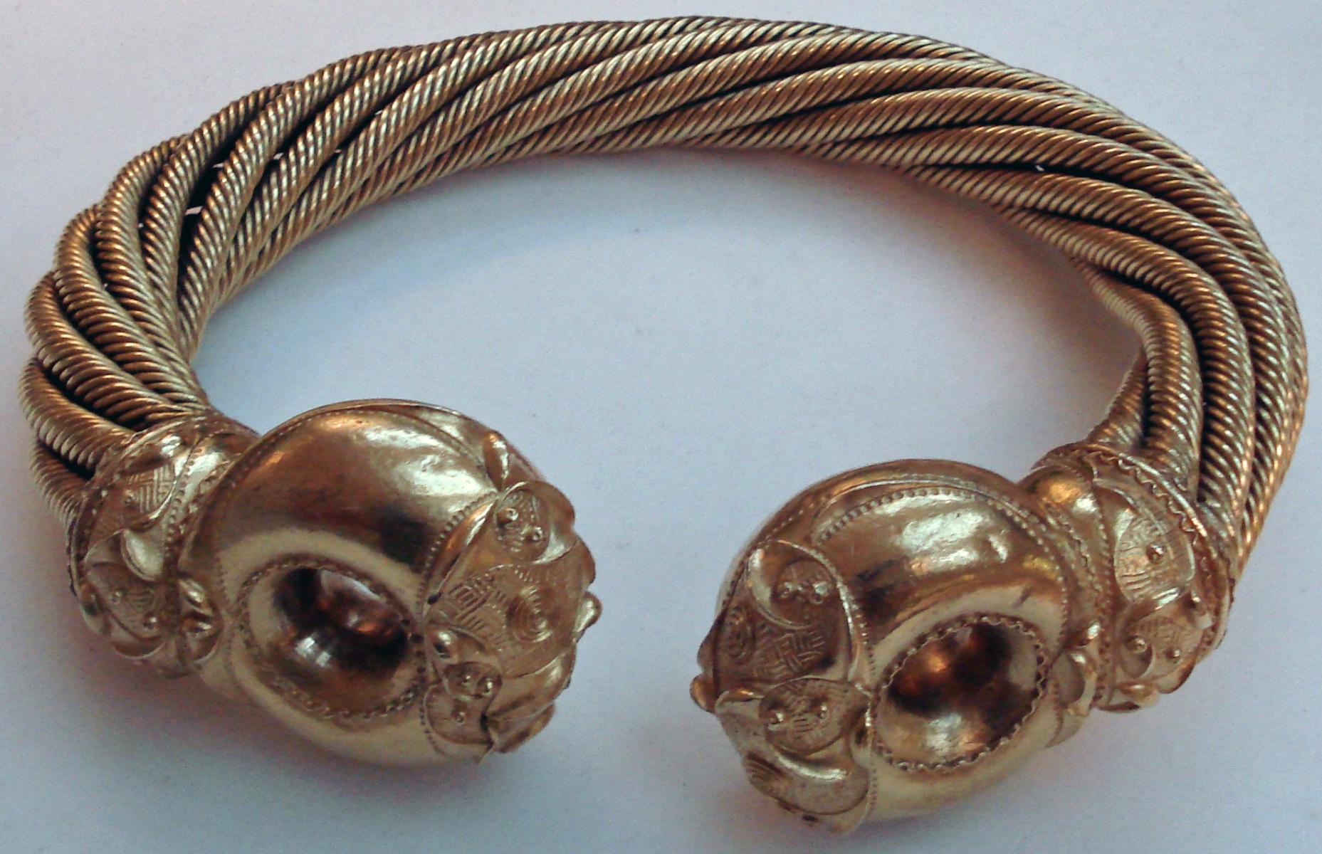Solve Spirals, The Snettisham Great Torc, Gold Alloy jigsaw puzzle ...