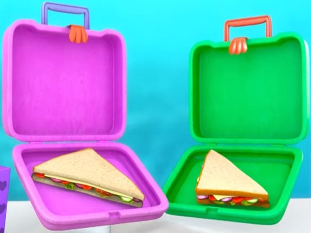 Solve lunchbox jigsaw puzzle online with 12 pieces