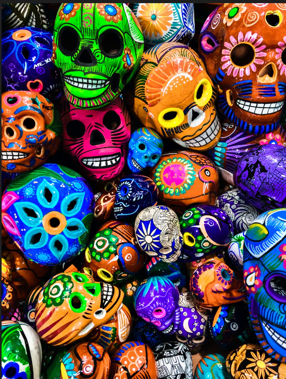 Solve 💀 🎨 Calaveras 🎨💀 jigsaw puzzle online with 63 pieces