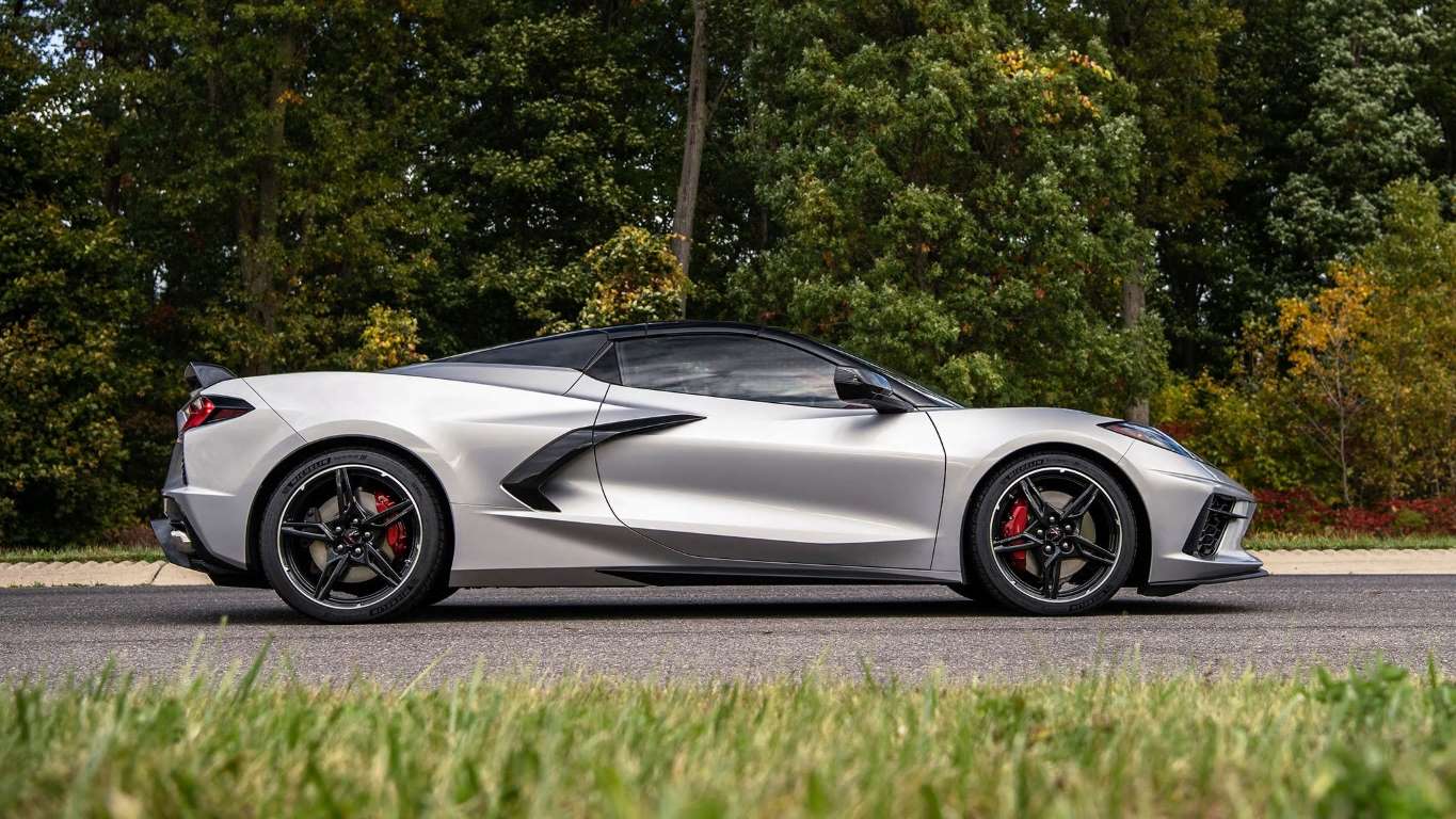 Solve 2020 Corvette Convertible. jigsaw puzzle online with 120 pieces