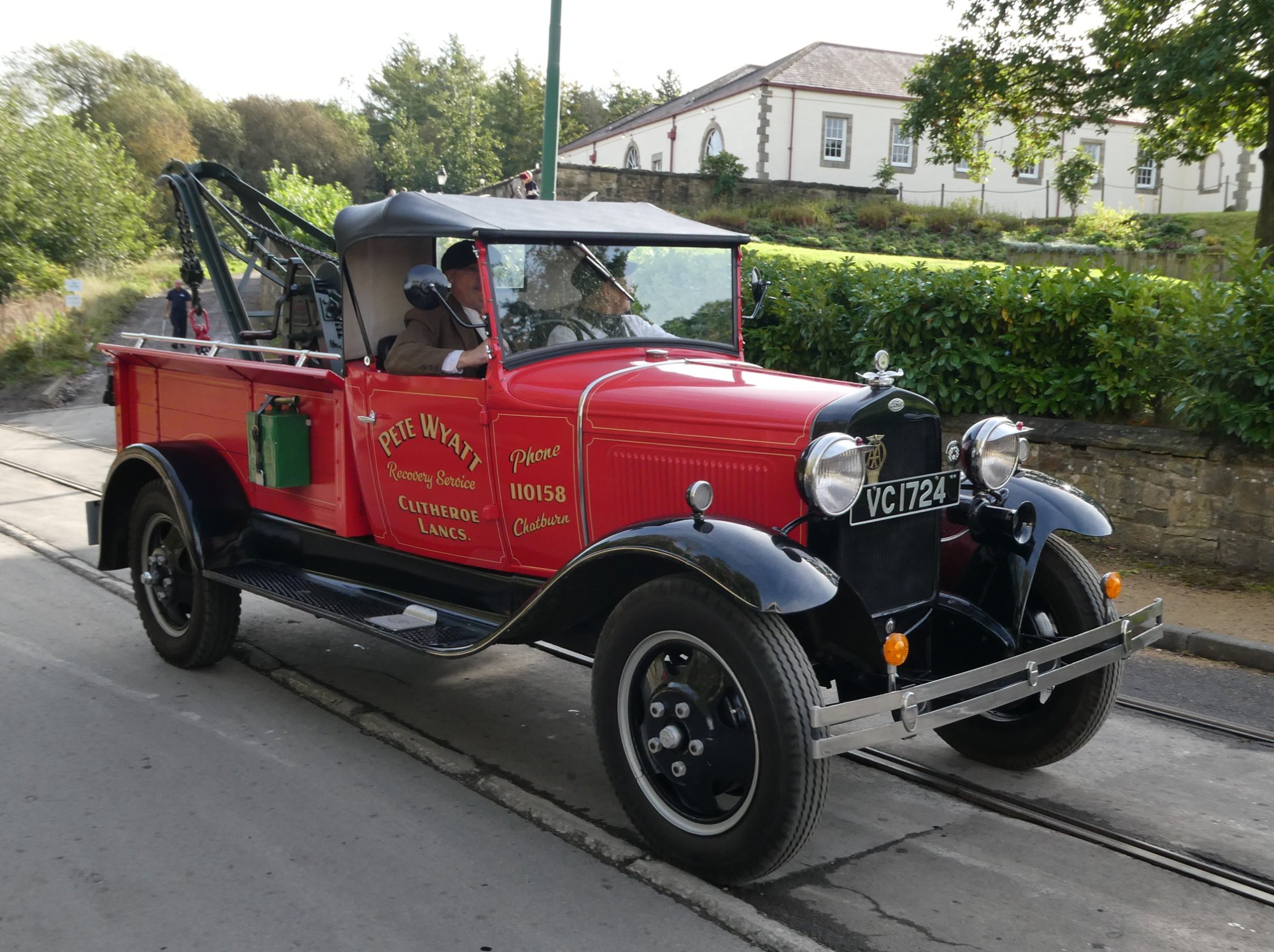 Solve 1929 Ford Model-AA Recovery Truck jigsaw puzzle online with 300 ...