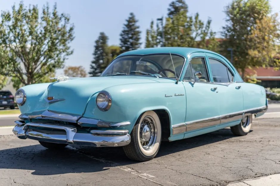 Jigsaw Puzzle | 70 pieces | 1952_kaiser_deluxe | Jigidi