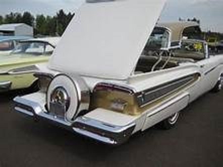 Solve 1958 Edsel Retractable white rear jigsaw puzzle online with 35 pieces