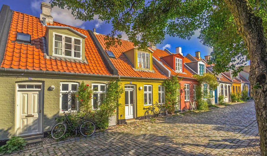 Jigsaw Puzzle | 135 pieces | Møllestien, the most beautiful street in ...