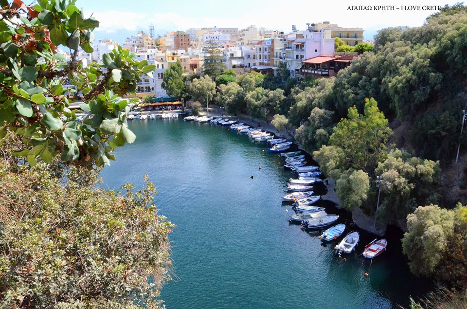 Solve Τhe town of St. Nicholas, Crete, Greece jigsaw puzzle online with ...