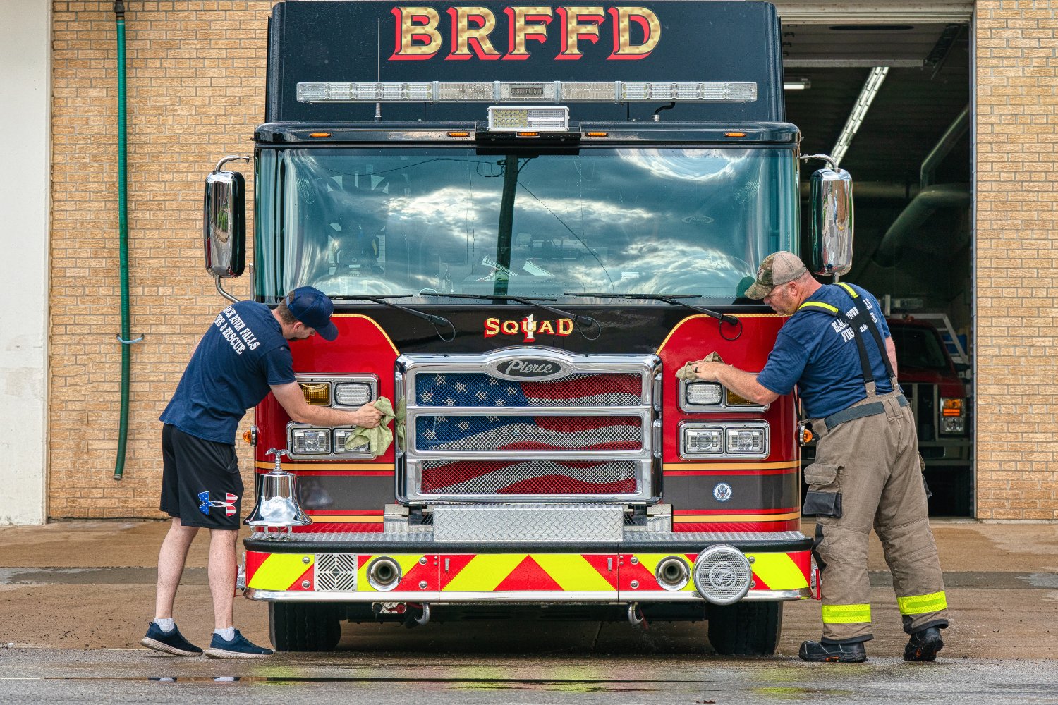 Solve Squad #1 jigsaw puzzle online with 12 pieces