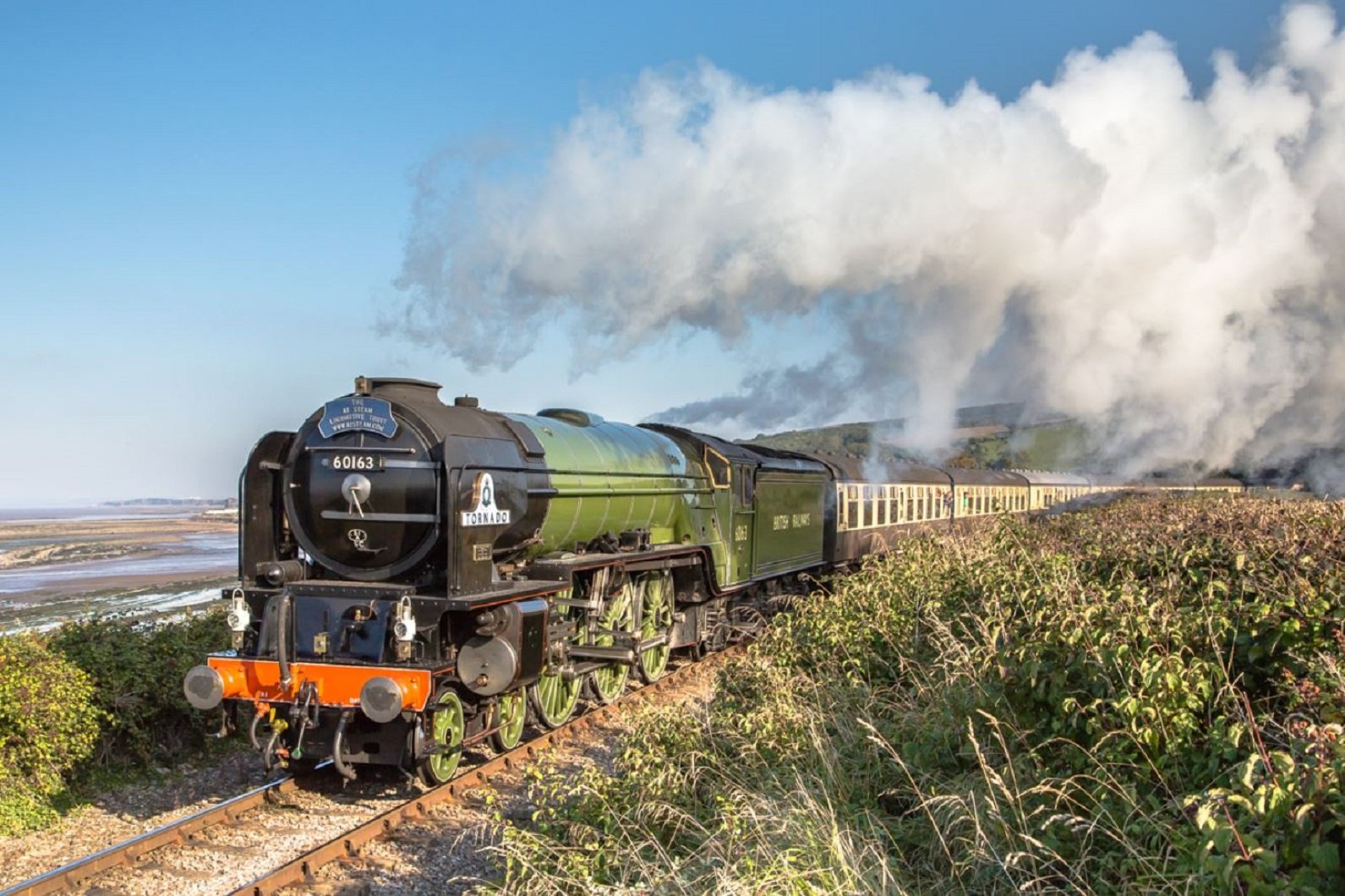 Solve LNER Peppercorn Class A1 4-6-2 60163 Tornado. jigsaw puzzle ...