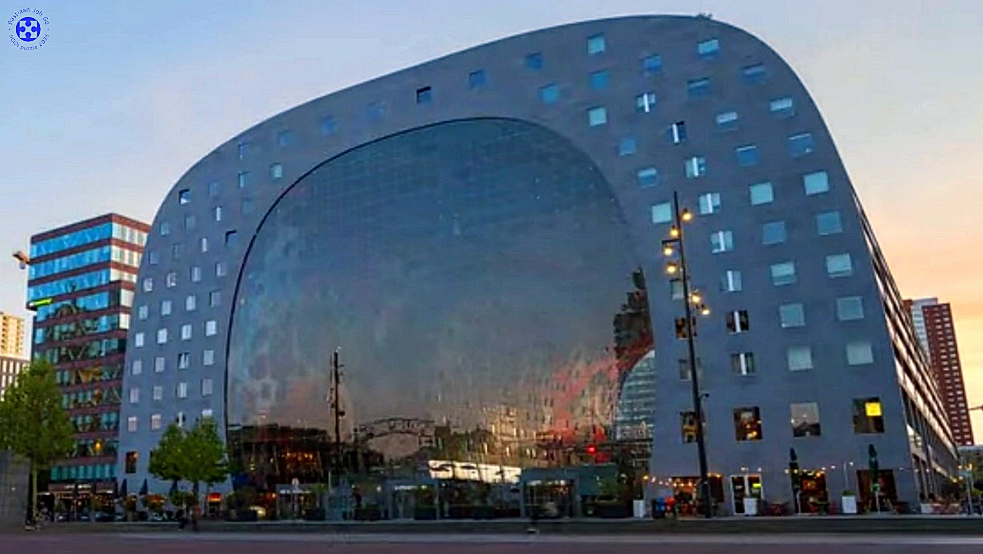Jigsaw Puzzle | 66 pieces | Markthal (outside), Rotterdam. 🇳🇱 (1/2 ...