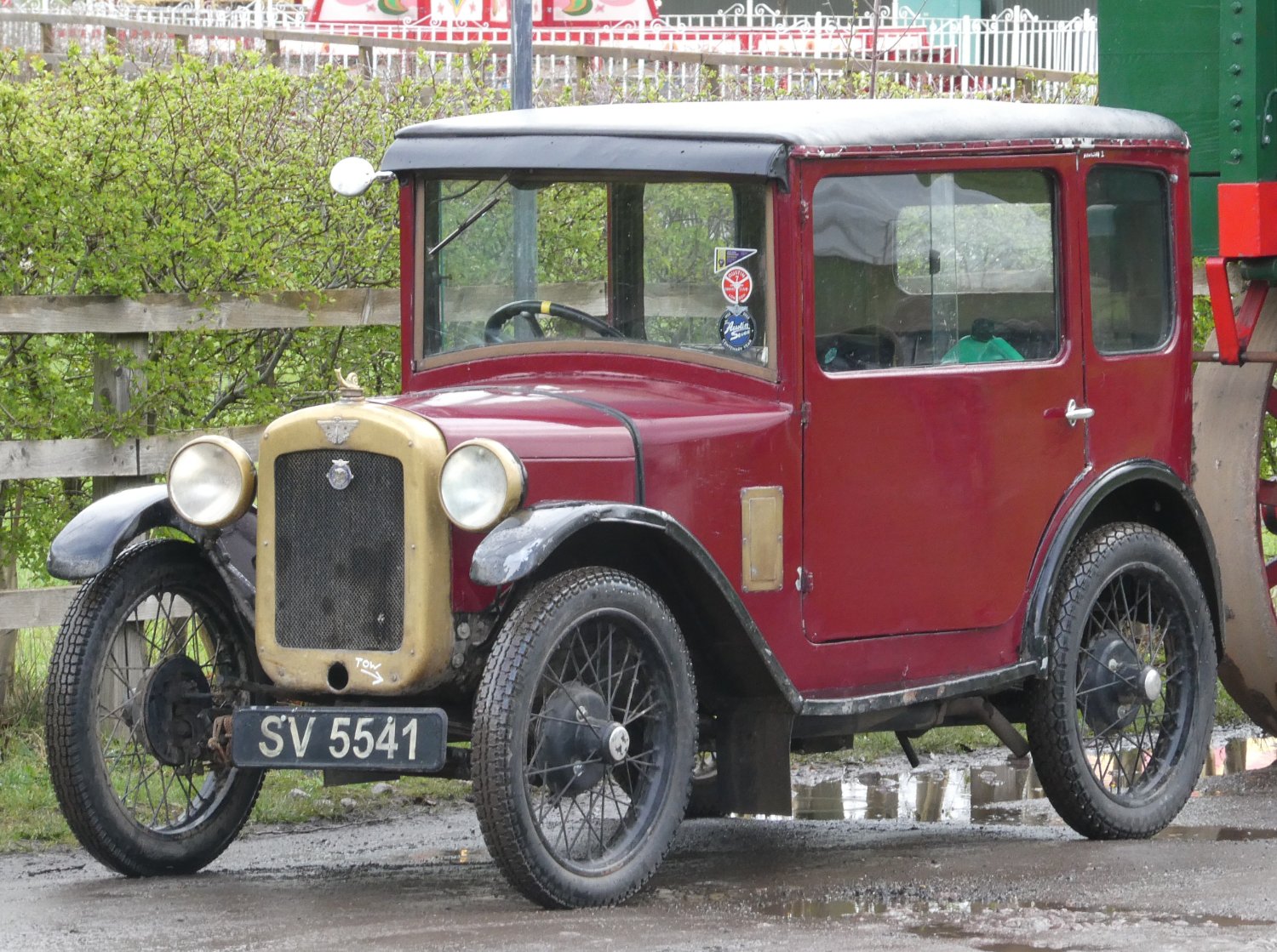 Solve 1929 Austin Seven RK Saloon jigsaw puzzle online with 35 pieces