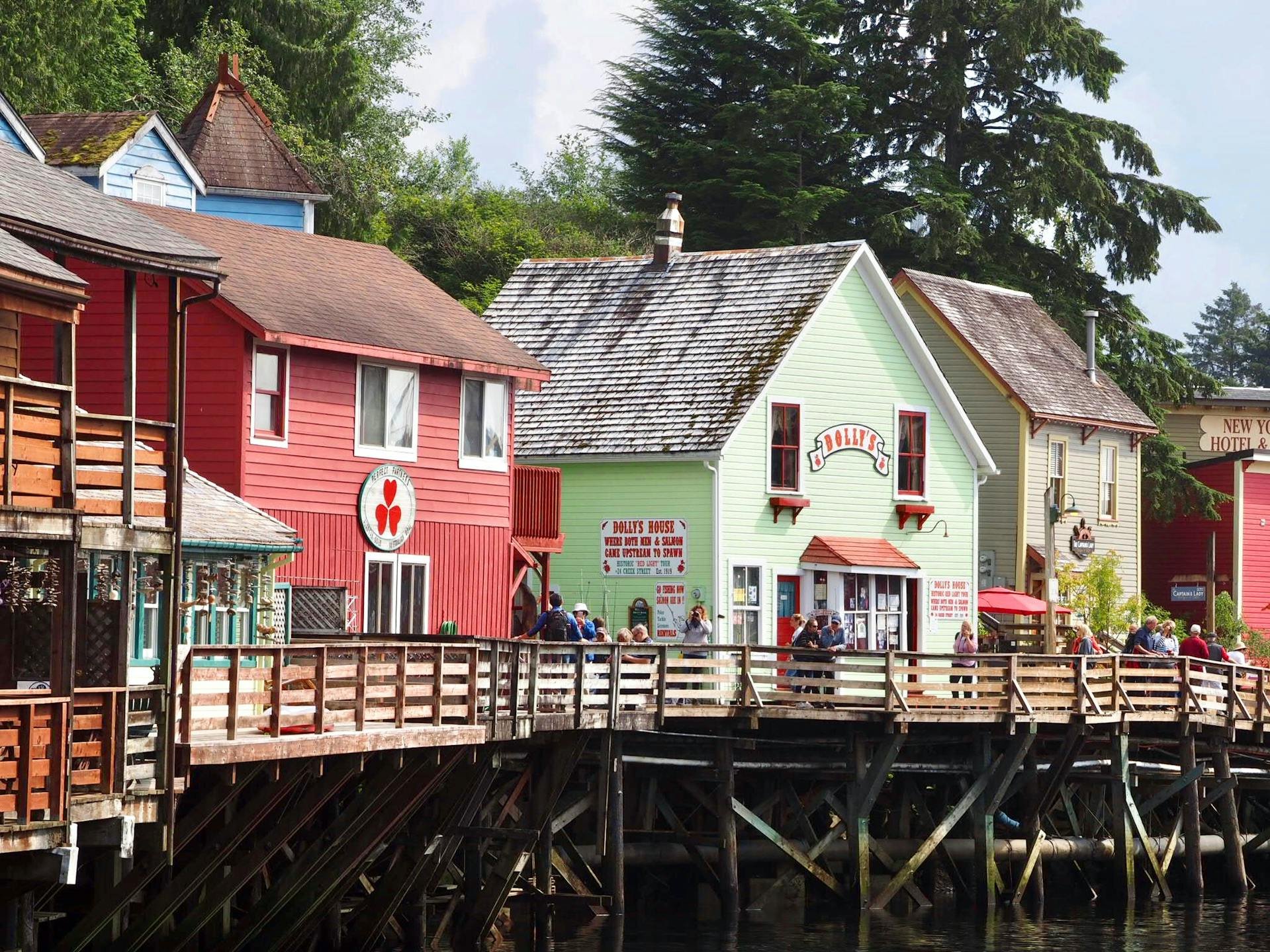 Solve Ketchikan, Alaska, USA jigsaw puzzle online with 594 pieces
