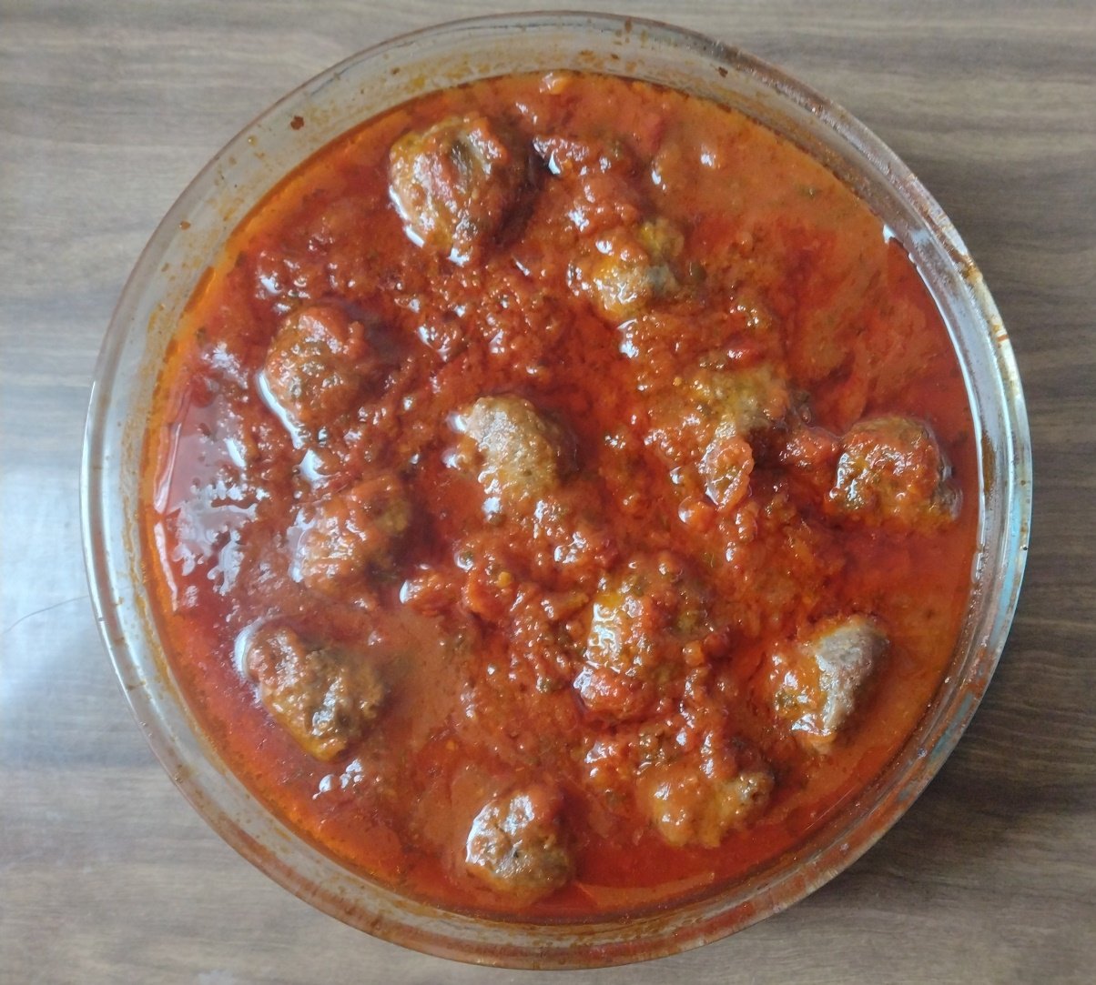 Solve Wobbly food - meatballs in sauce (very tasty) jigsaw puzzle ...
