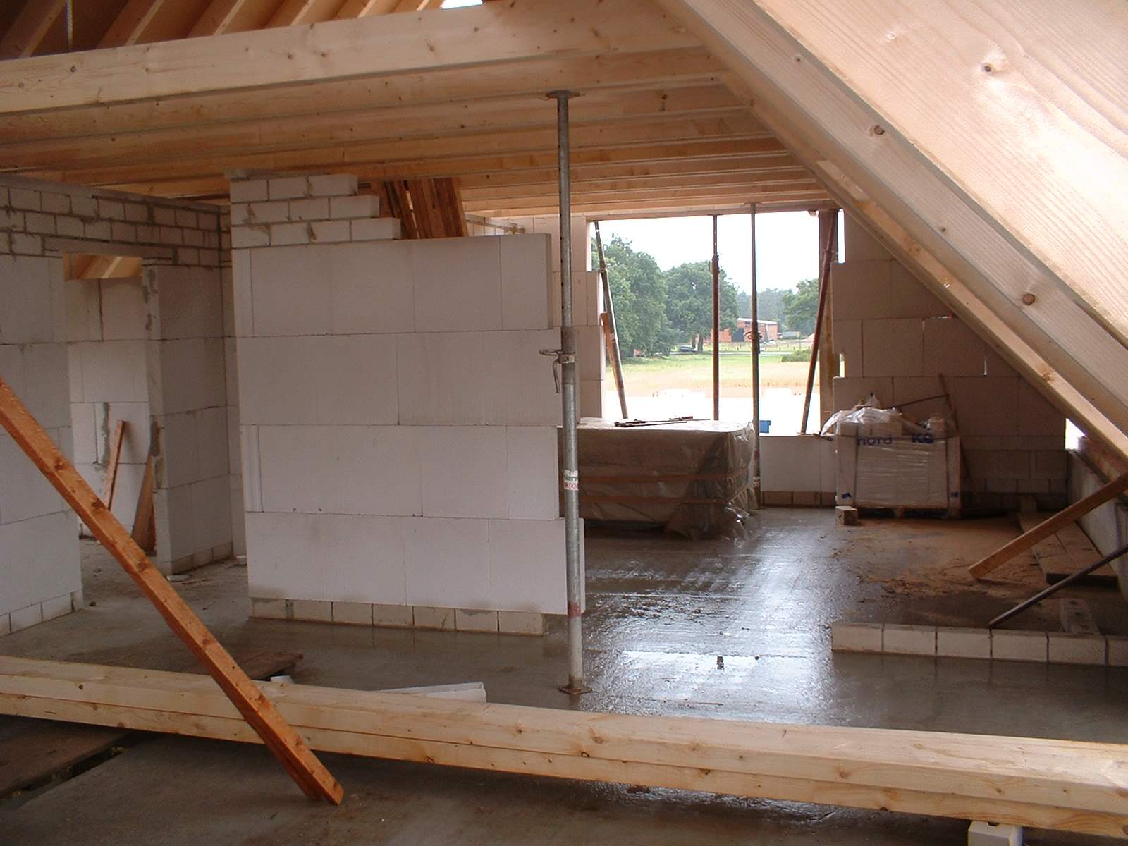 Solve 2002_OG jigsaw puzzle online with 154 pieces