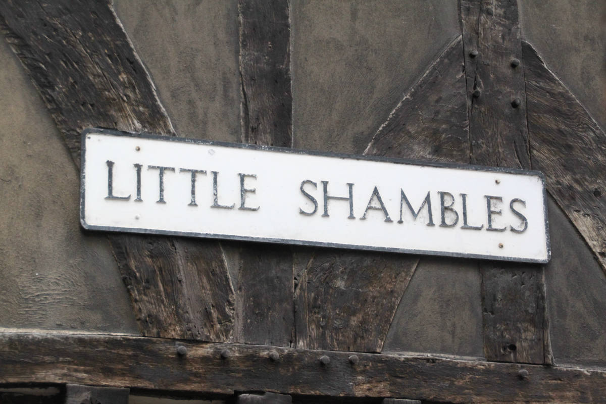 Solve Little Shambles, York, England jigsaw puzzle online with 96 pieces