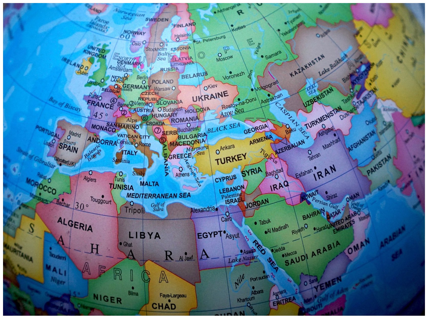Solve Partial World Map jigsaw puzzle online with 300 pieces