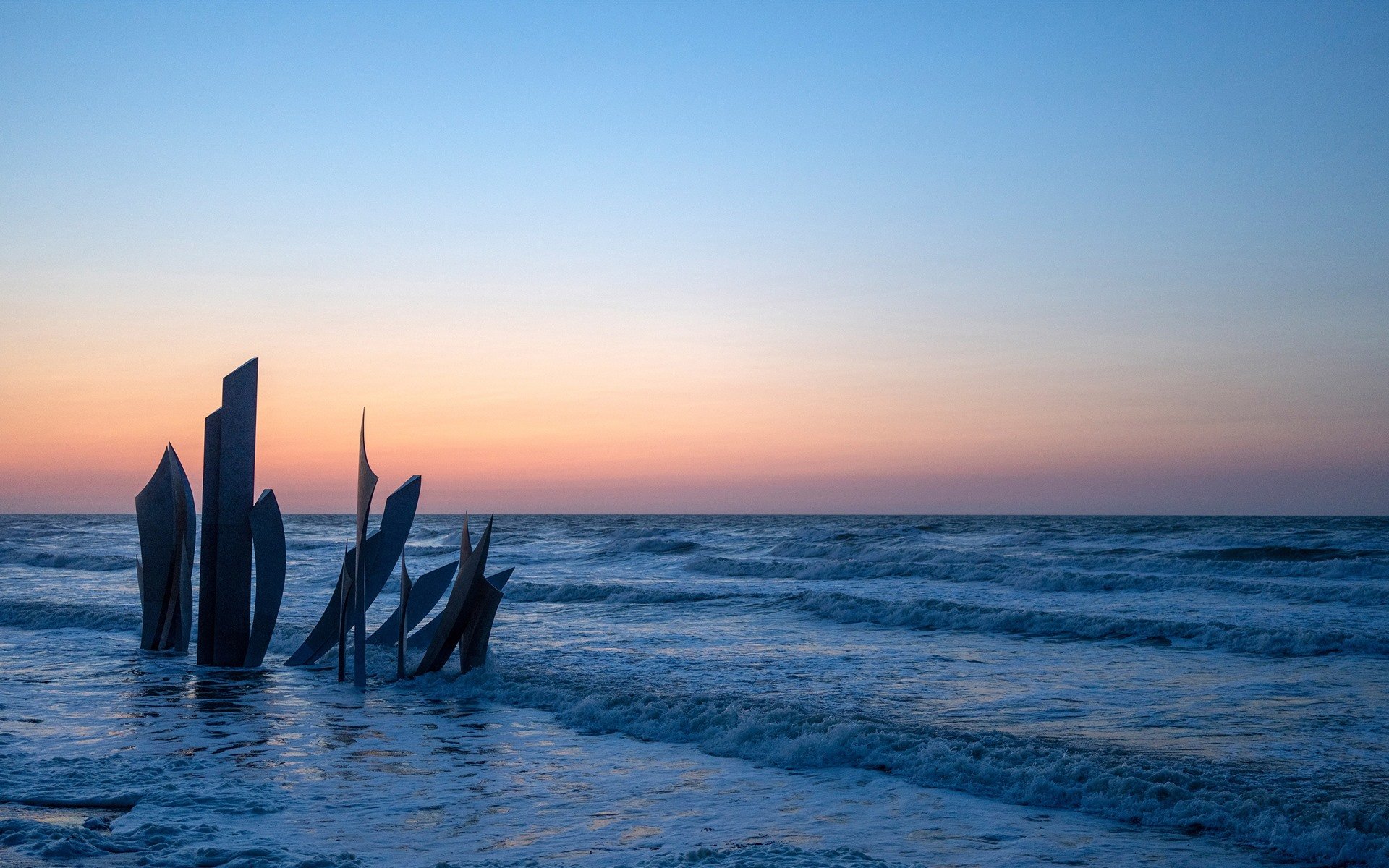 Solve France_Normandy_Les_Braves_monument_Omaha_Beach jigsaw puzzle ...