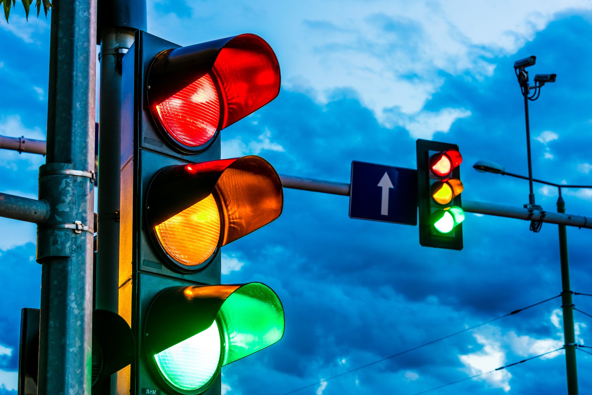 Solve Traffic Lights jigsaw puzzle online with 77 pieces