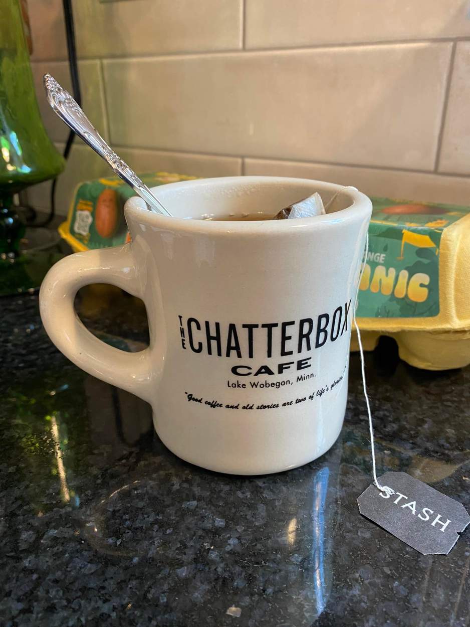 Solve Chatterbox Tea jigsaw puzzle online with 70 pieces