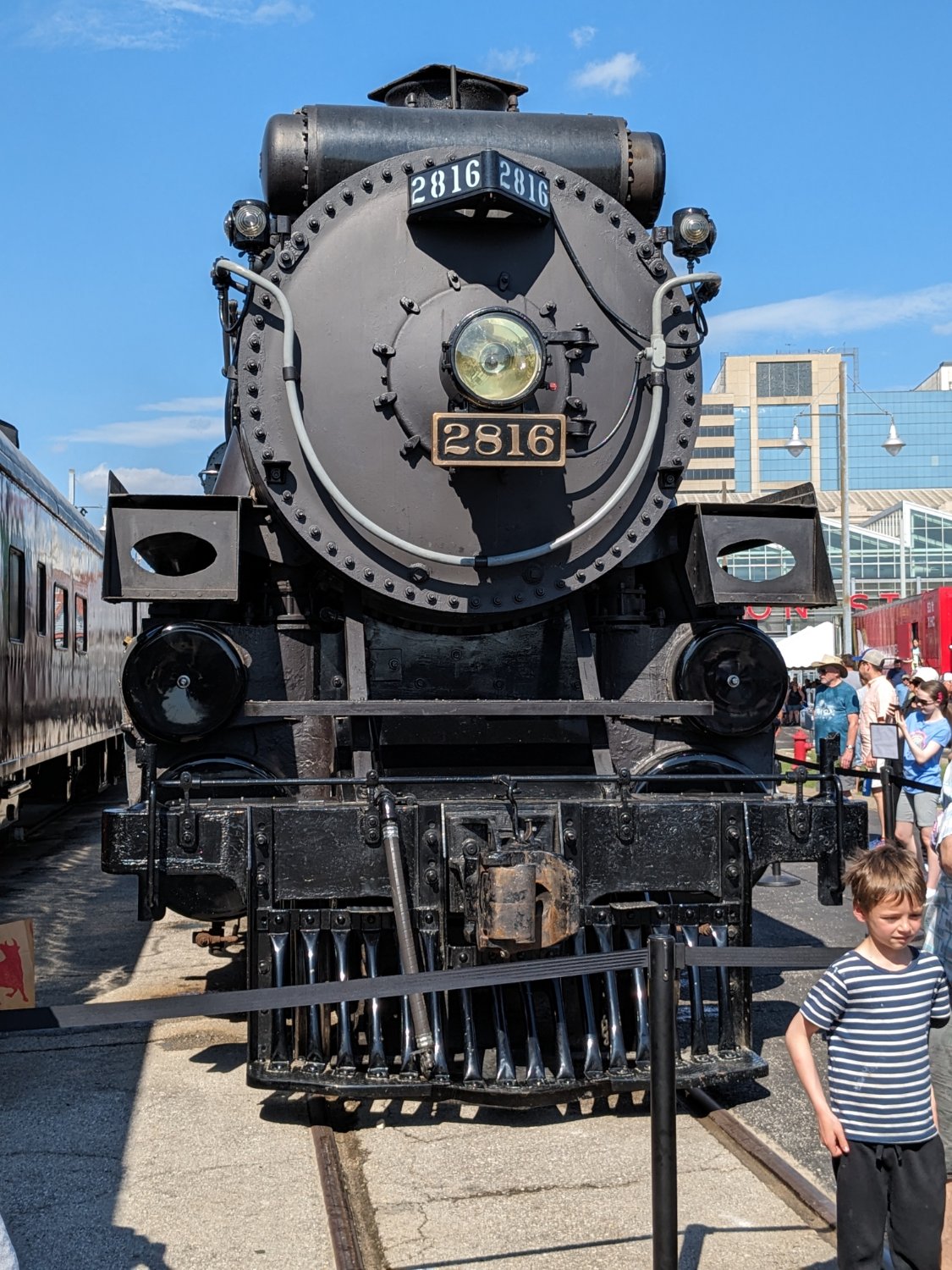 Solve CP 2816 jigsaw puzzle online with 176 pieces