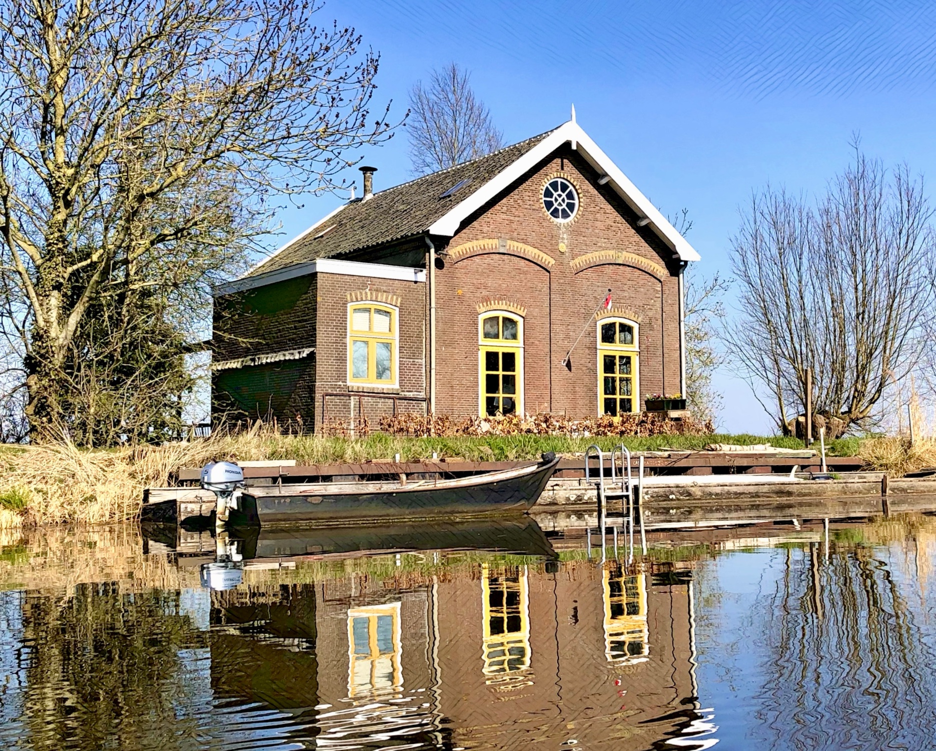 Solve De Greft jigsaw puzzle online with 99 pieces