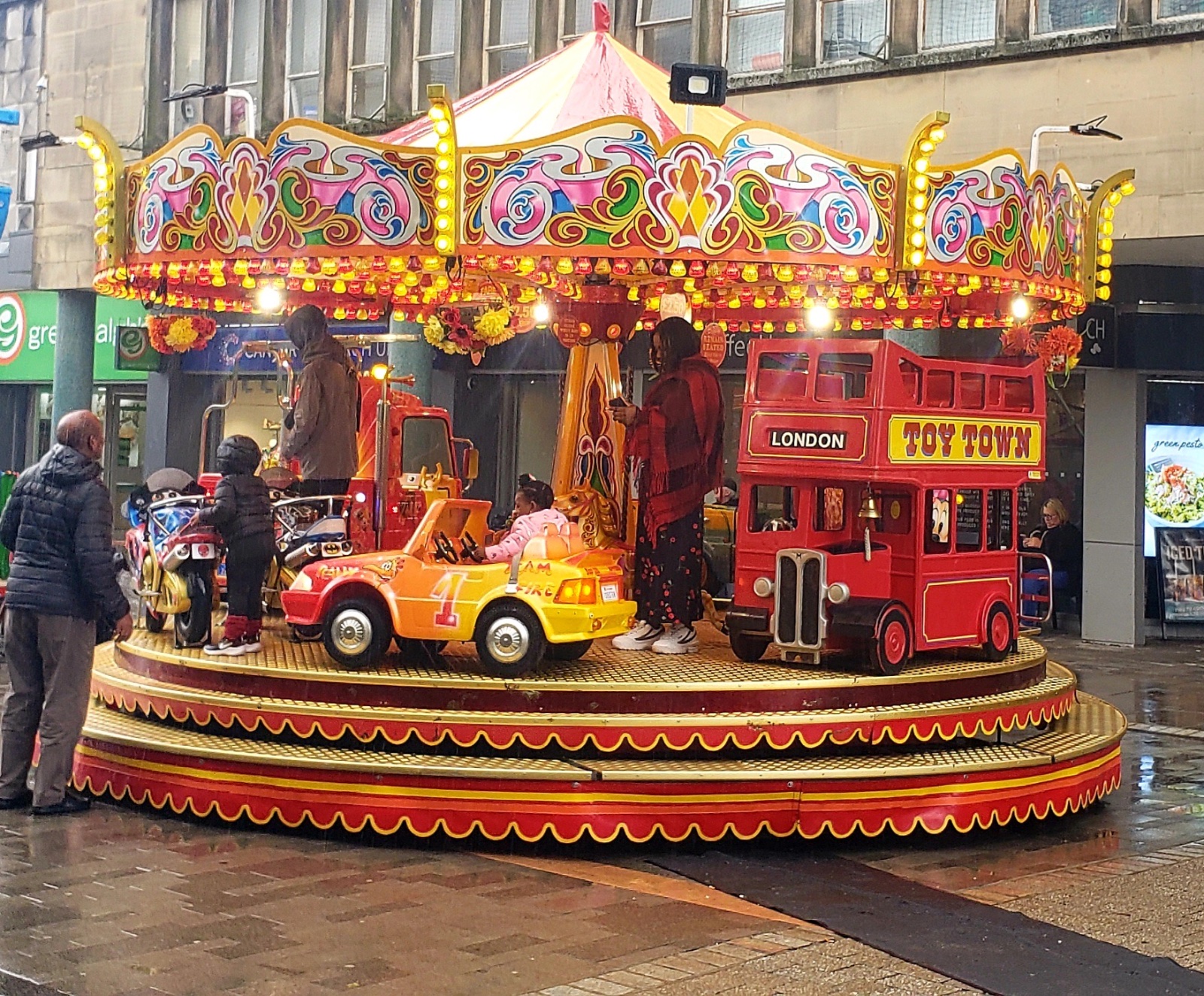 Solve Children’s fairground ride jigsaw puzzle online with 56 pieces