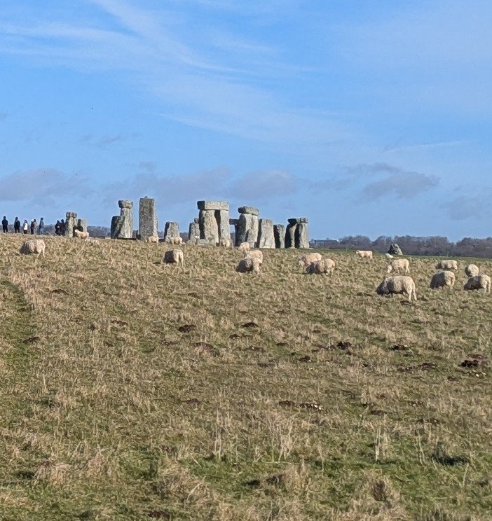 Solve stonehenge 01 jigsaw puzzle online with 49 pieces
