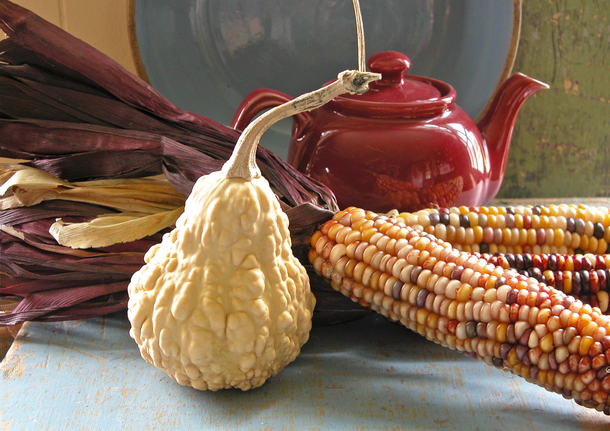 Solve Indian Corn and Gourd jigsaw puzzle online with 70 pieces