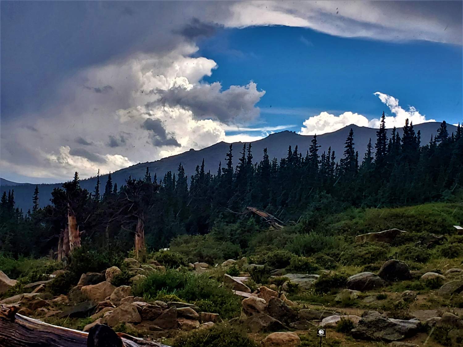 Solve Mountains, Colorado, Clouds jigsaw puzzle online with 48 pieces