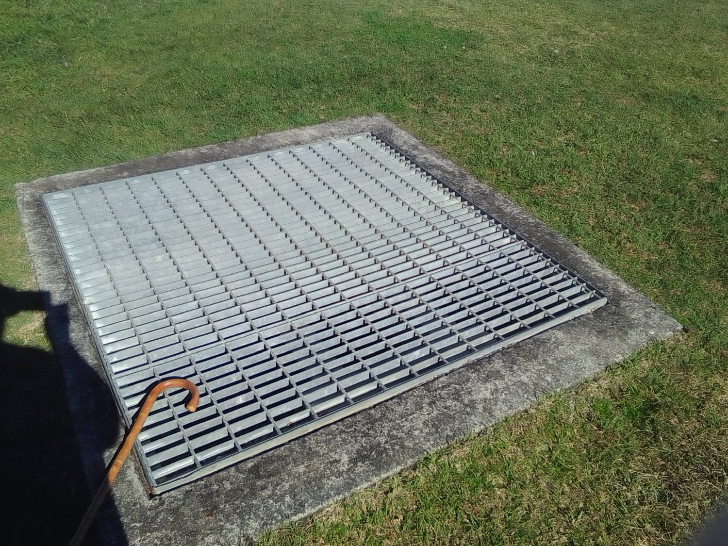 Solve Drainage jigsaw puzzle online with 12 pieces