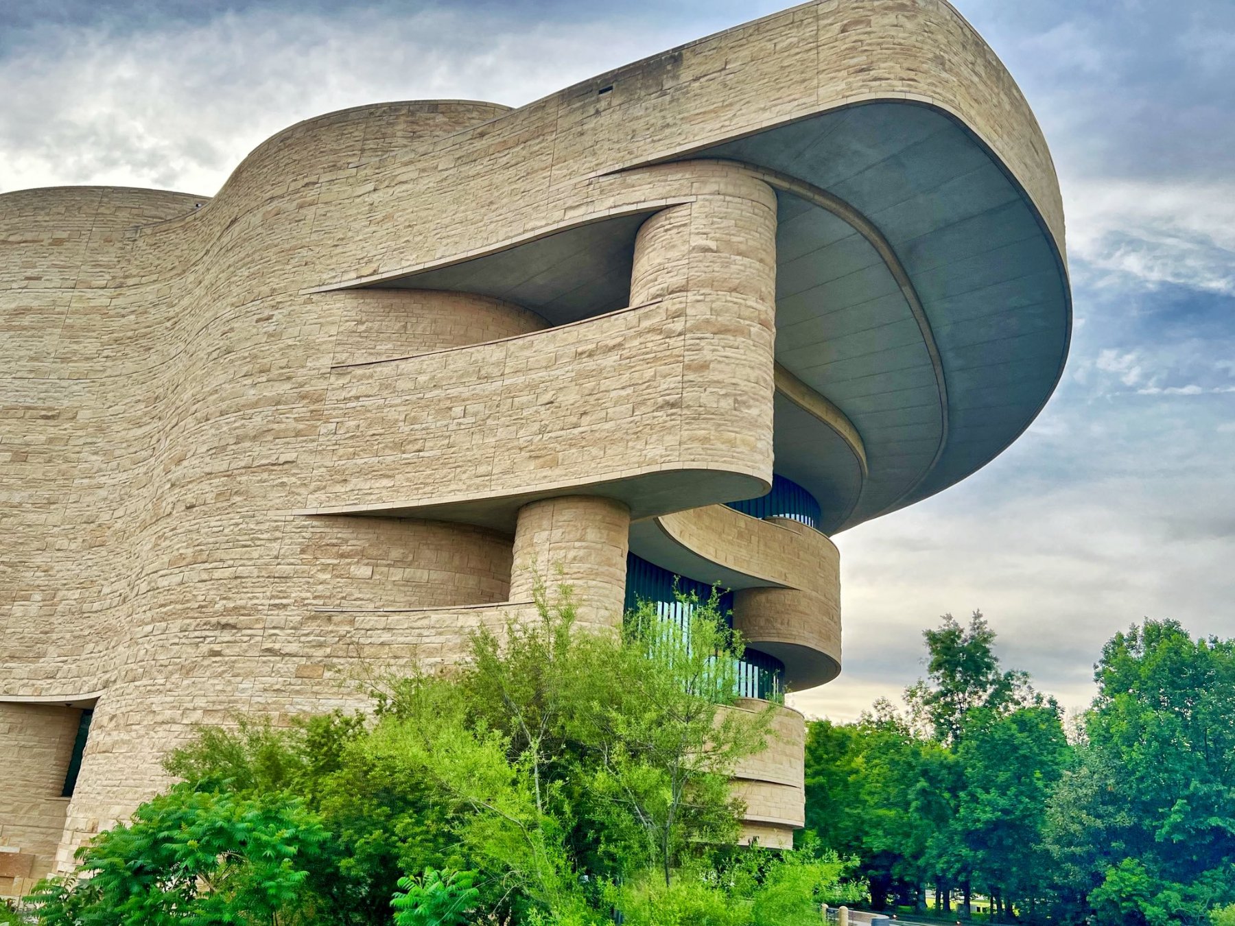 Solve National Museum of the American Indian, Washington, DC jigsaw ...