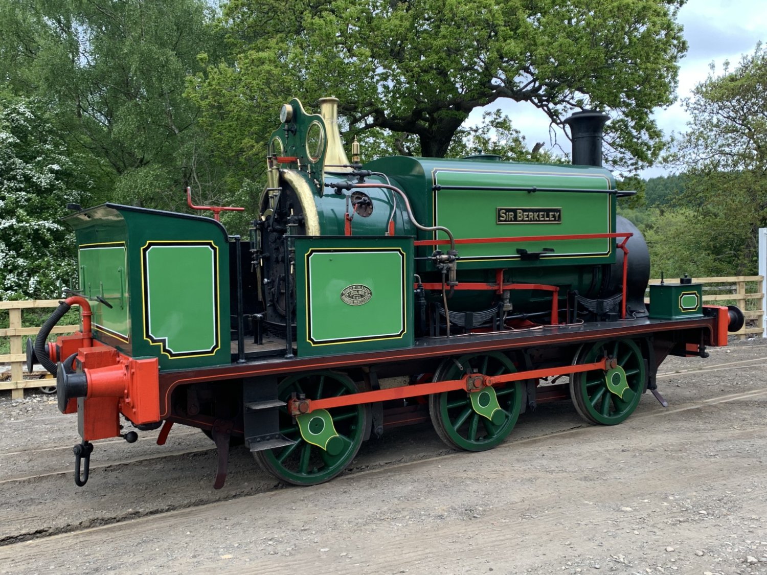 Solve Manning Wardle 0-6-0ST No.1210 'Sir Berkeley' jigsaw puzzle ...