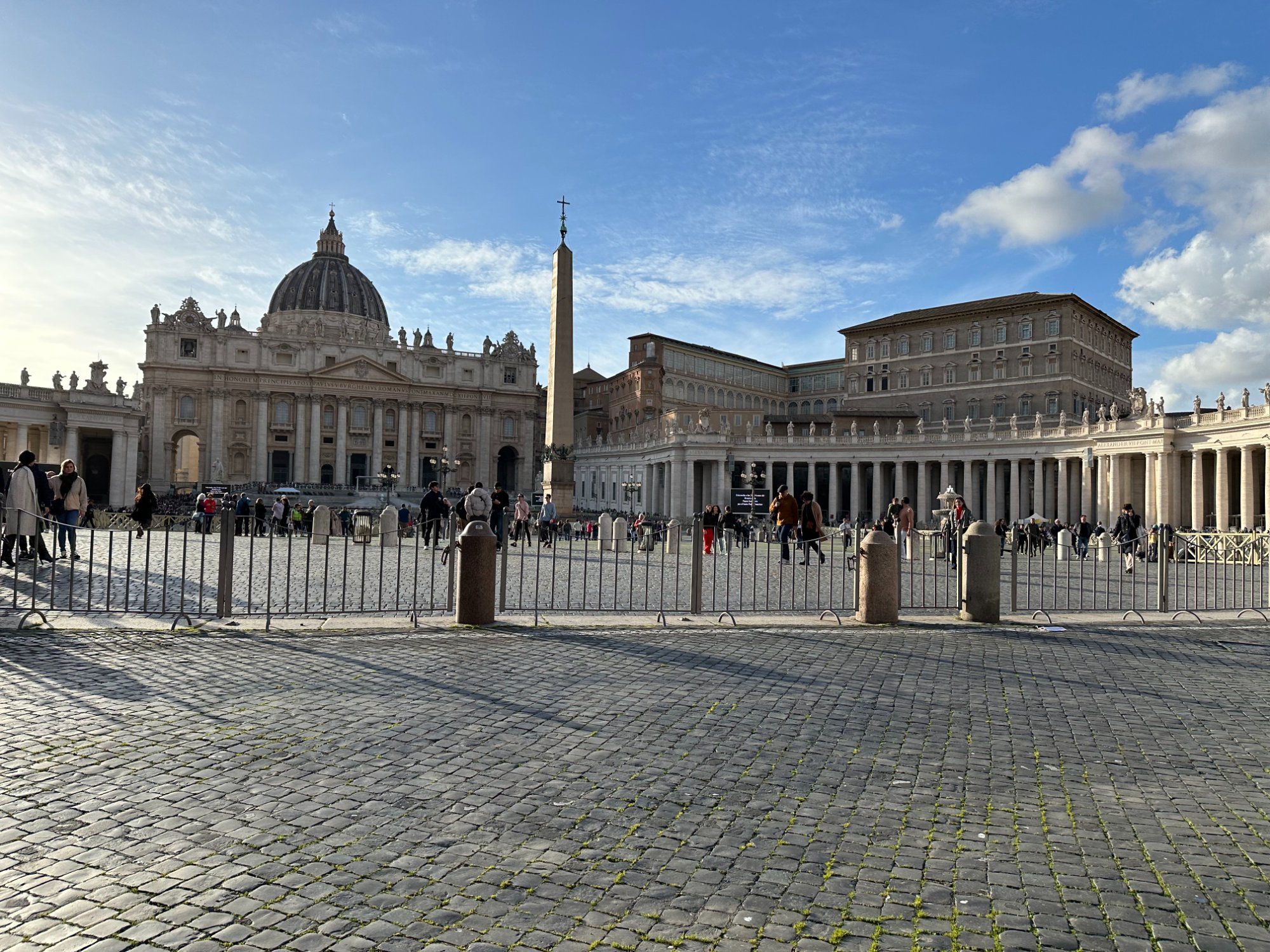 Jigsaw Puzzle | 108 pieces | St. Peter's Square, Rome, Italy | Jigidi
