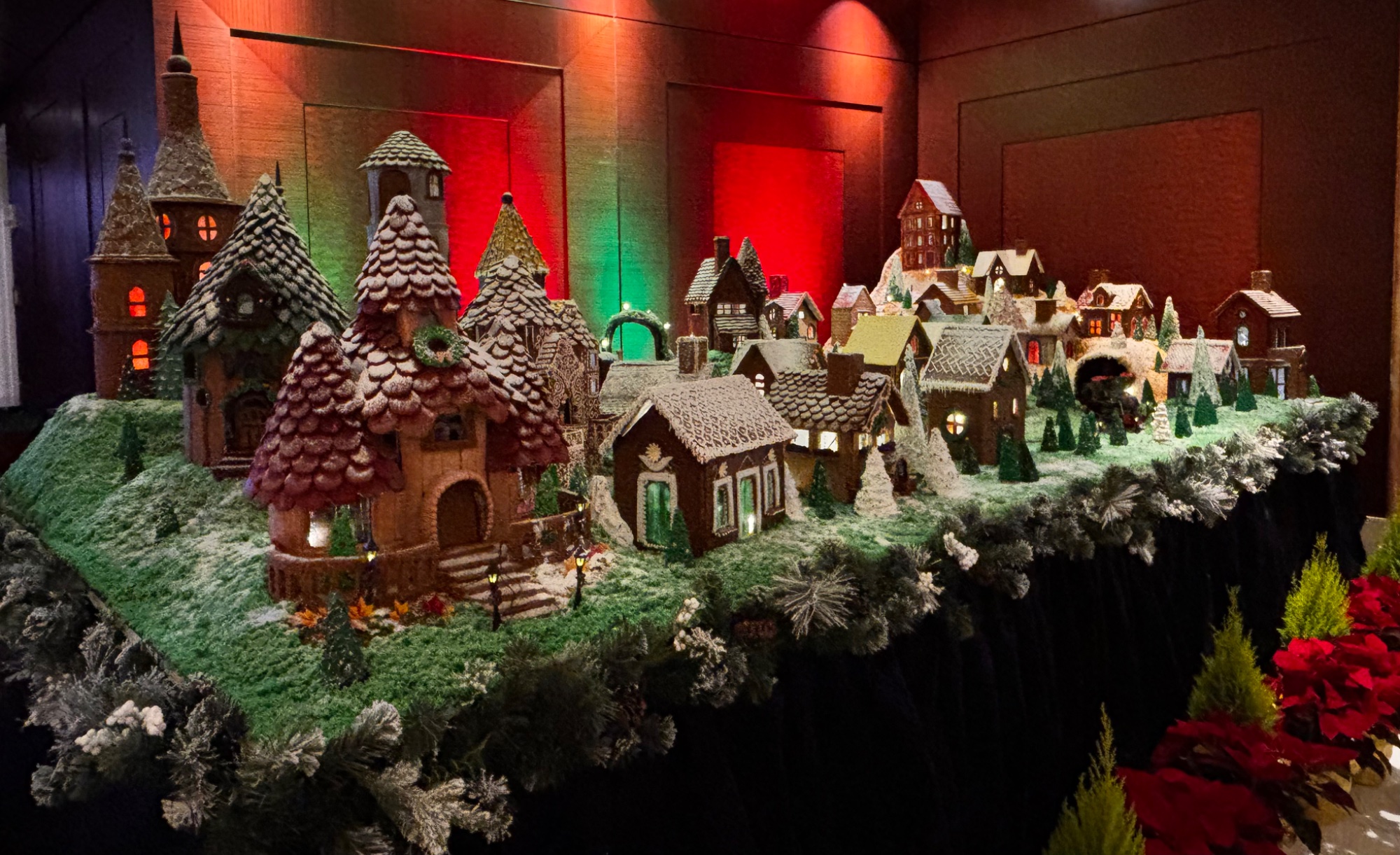 Solve Gingerbread village, Gaylord National Harbor jigsaw puzzle online ...