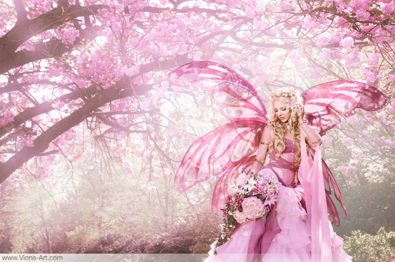 Solve Cherry Tree Fairy jigsaw puzzle online with 117 pieces