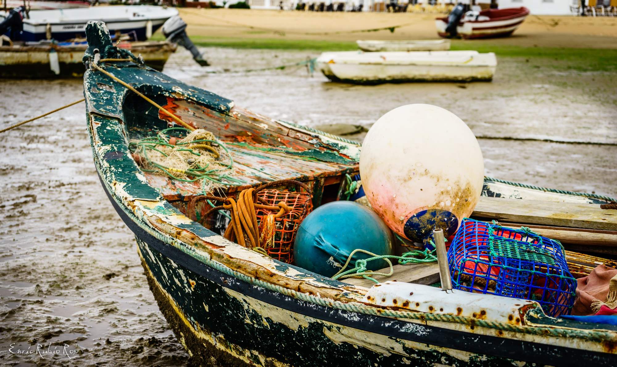 Solve Boat jigsaw puzzle online with 416 pieces