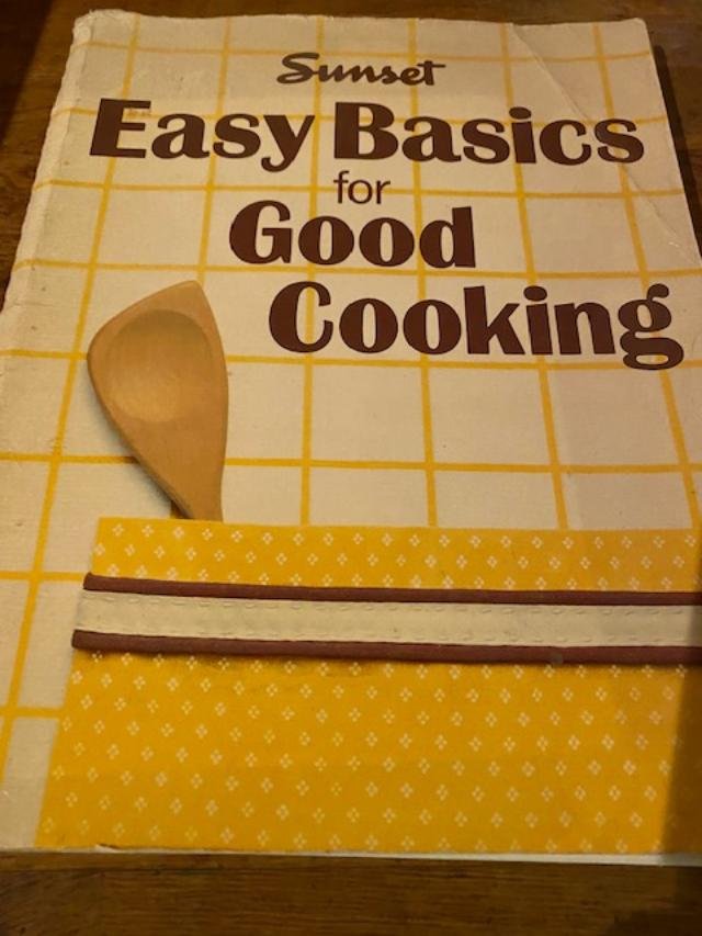 Solve Easy Basics for Good Cooking jigsaw puzzle online with 20 pieces