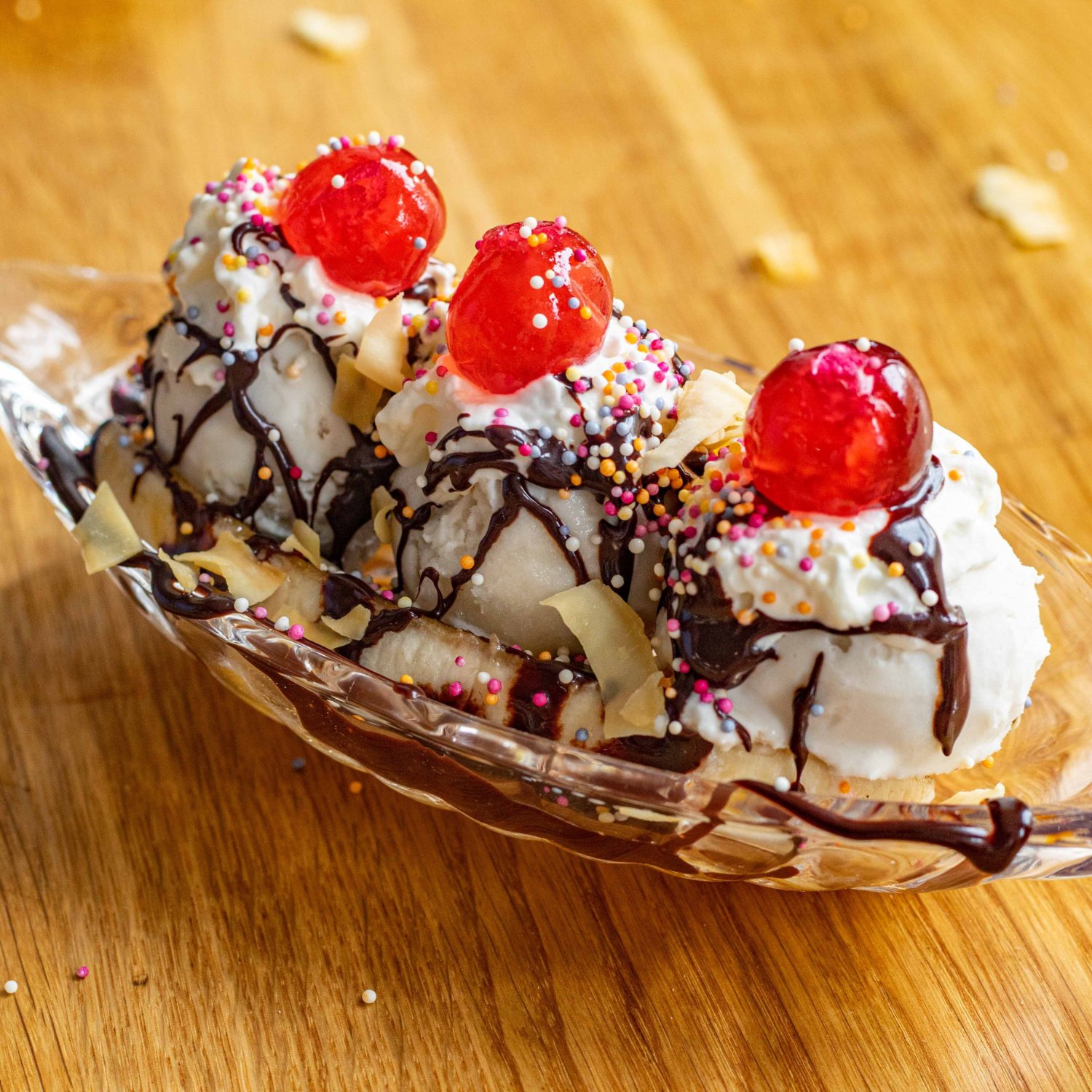 Solve Banana Split for me! LOL jigsaw puzzle online with 81 pieces