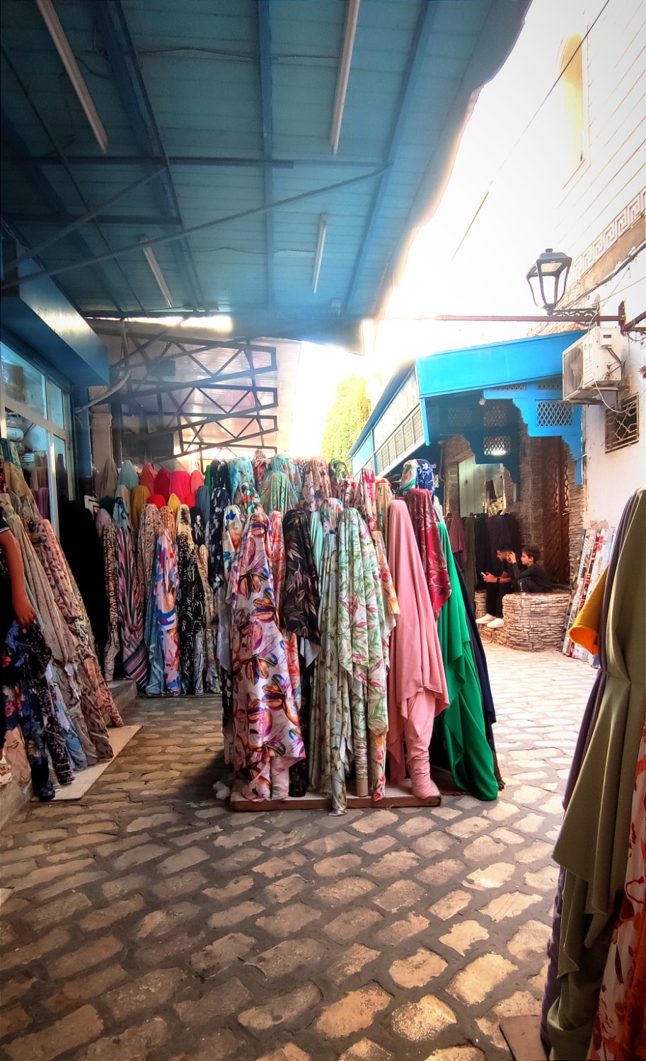 Solve Sousse Local Market, Tunisia jigsaw puzzle online with 54 pieces