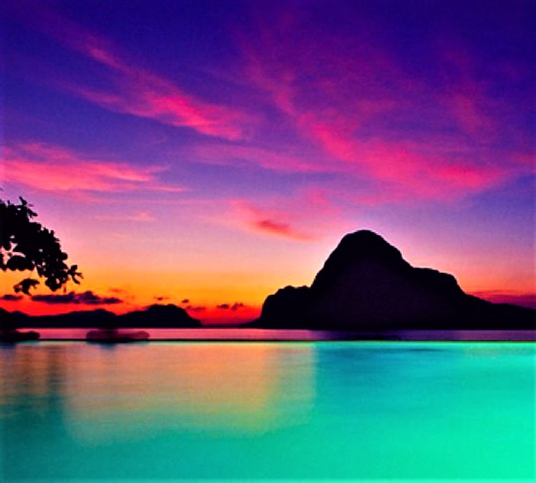 Solve Sunset on the sea. jigsaw puzzle online with 72 pieces