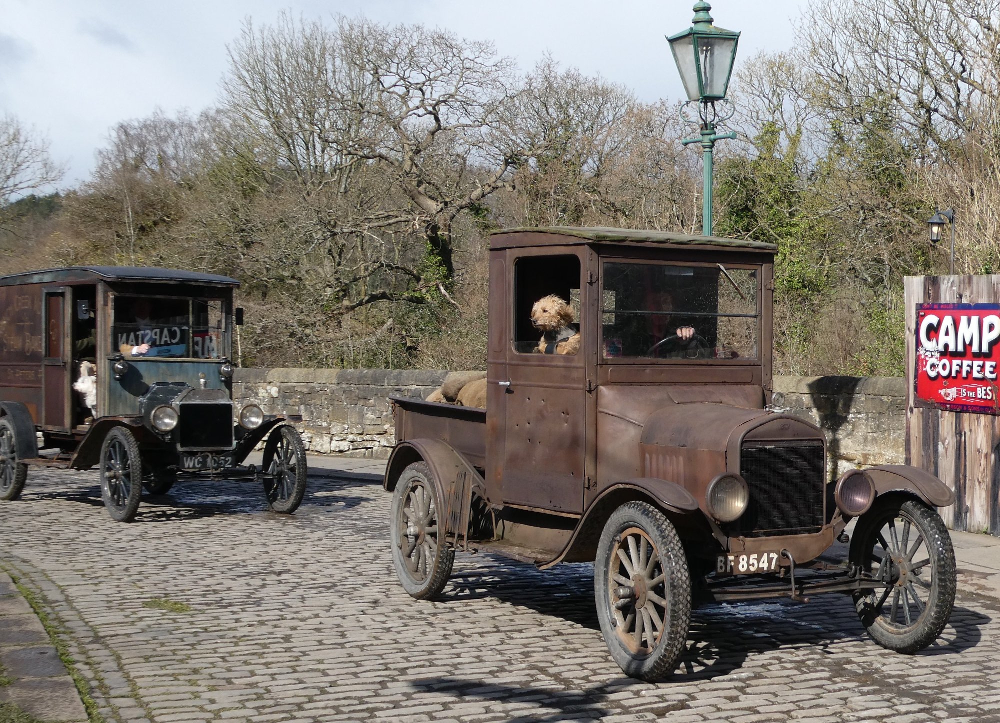 Solve Rust Bucket Race? jigsaw puzzle online with 204 pieces