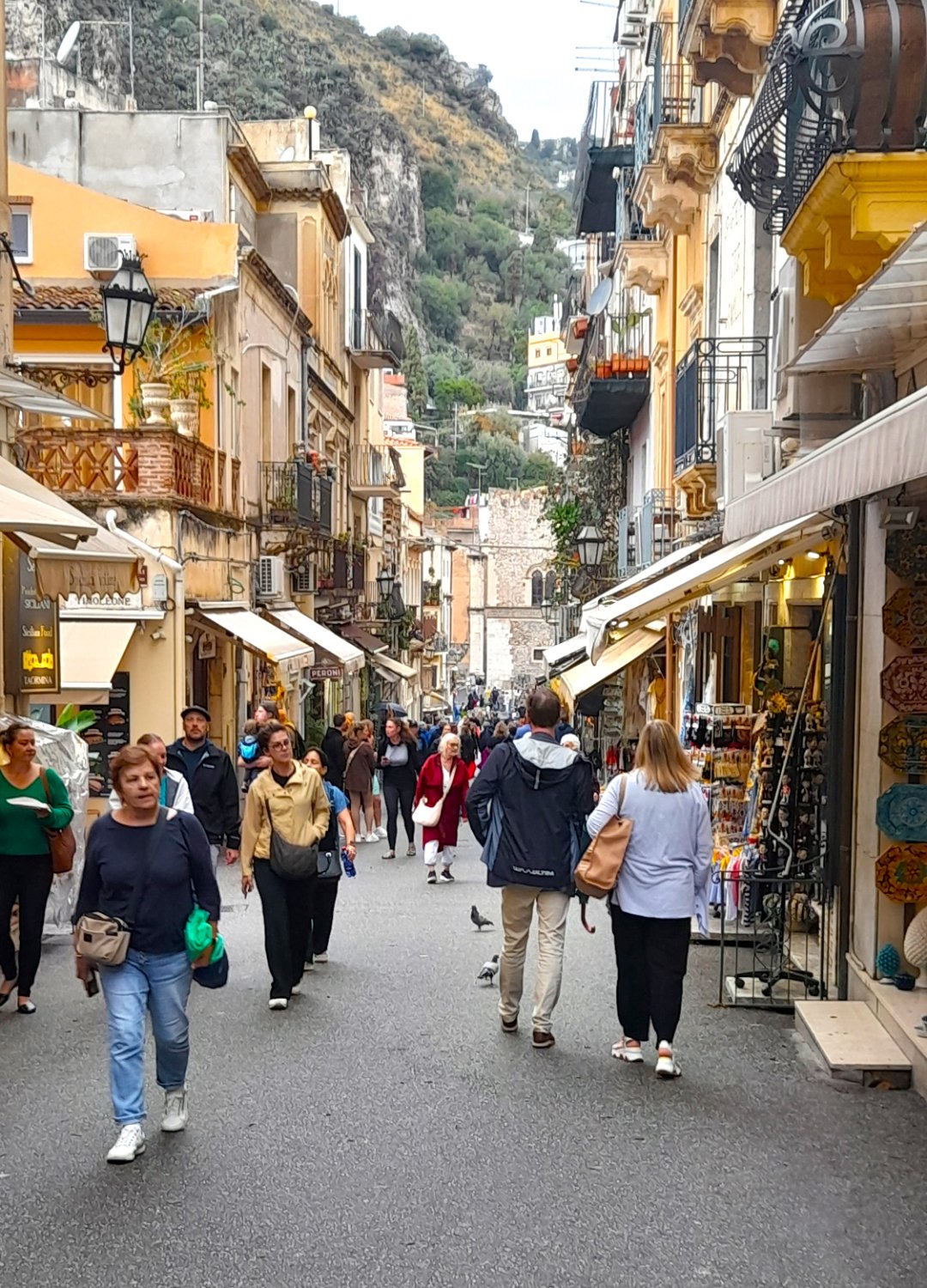 Solve Taormina, Sicily jigsaw puzzle online with 150 pieces