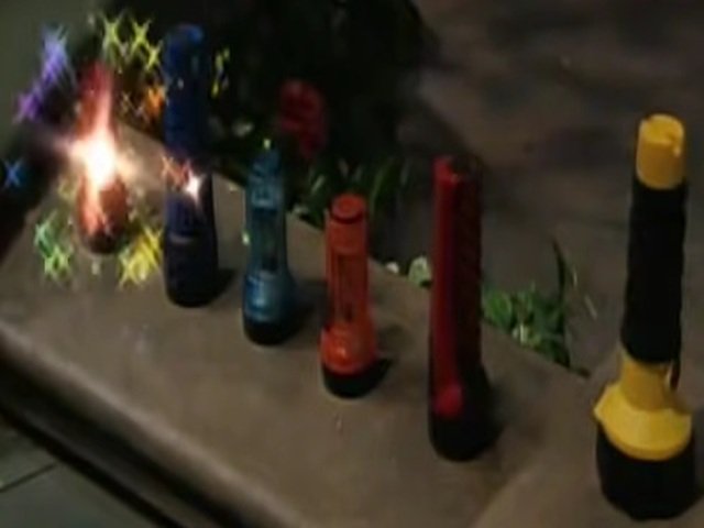 Solve flashlight jigsaw puzzle online with 12 pieces